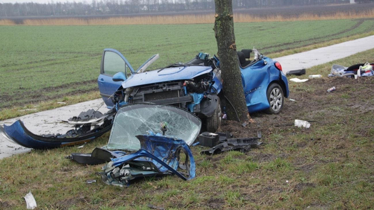 Omroep Flevoland - Nieuws - Automobilist om het leven gekomen bij ongeval