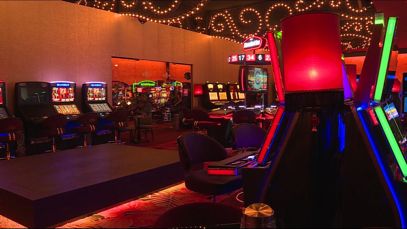 Omroep Flevoland - Nieuws - Veel haken en ogen aan casino in hotel Van ...