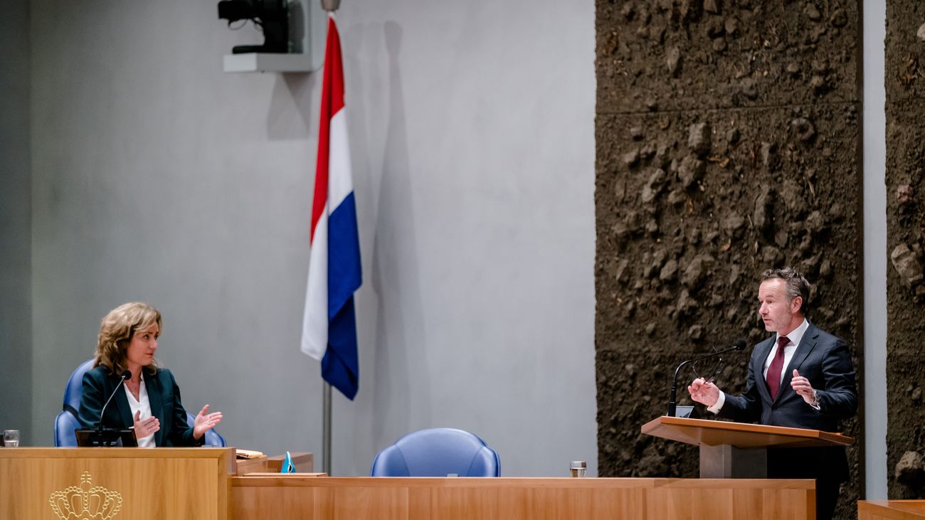 Omroep Flevoland - Nieuws - Kamervragen over rol Leen Verbeek bij ...