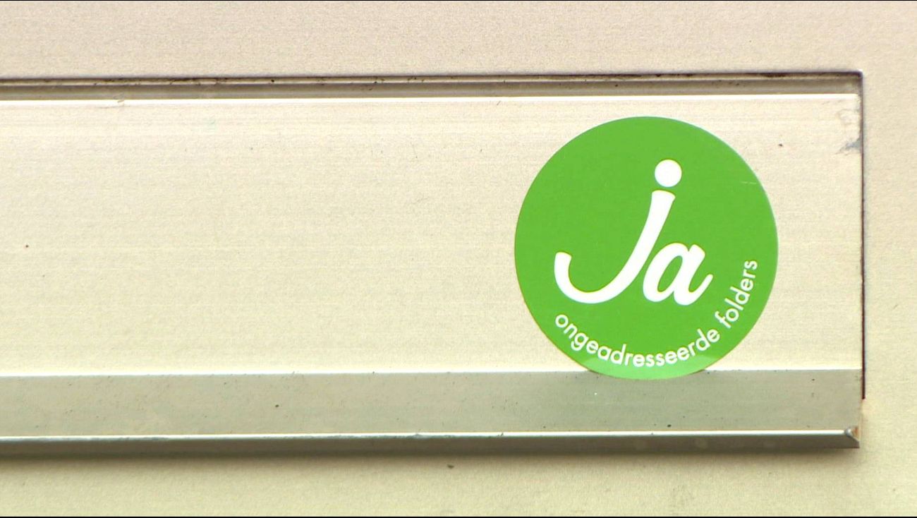 Omroep Flevoland - Nieuws - Almeerders moeten sticker op bus plakken ...