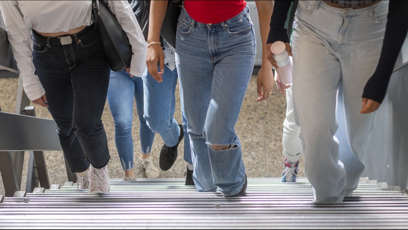 Omroep Flevoland - Nieuws - Nieuwe poging voor extra middelbare school ...