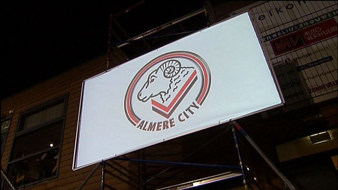 Omroep Flevoland - Nieuws - Weer nieuw logo Almere City FC